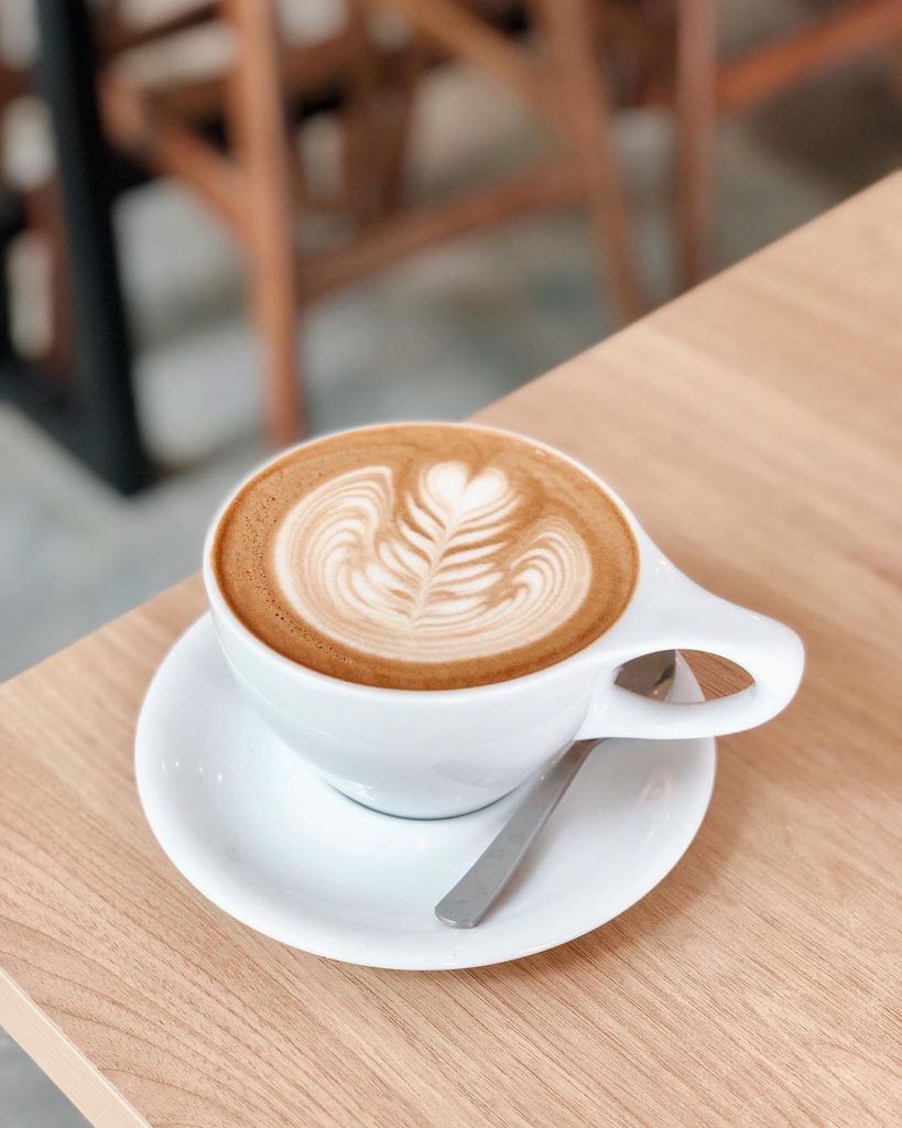 Catch-up With Your Team at Raffles Place - Raffles Place.sg