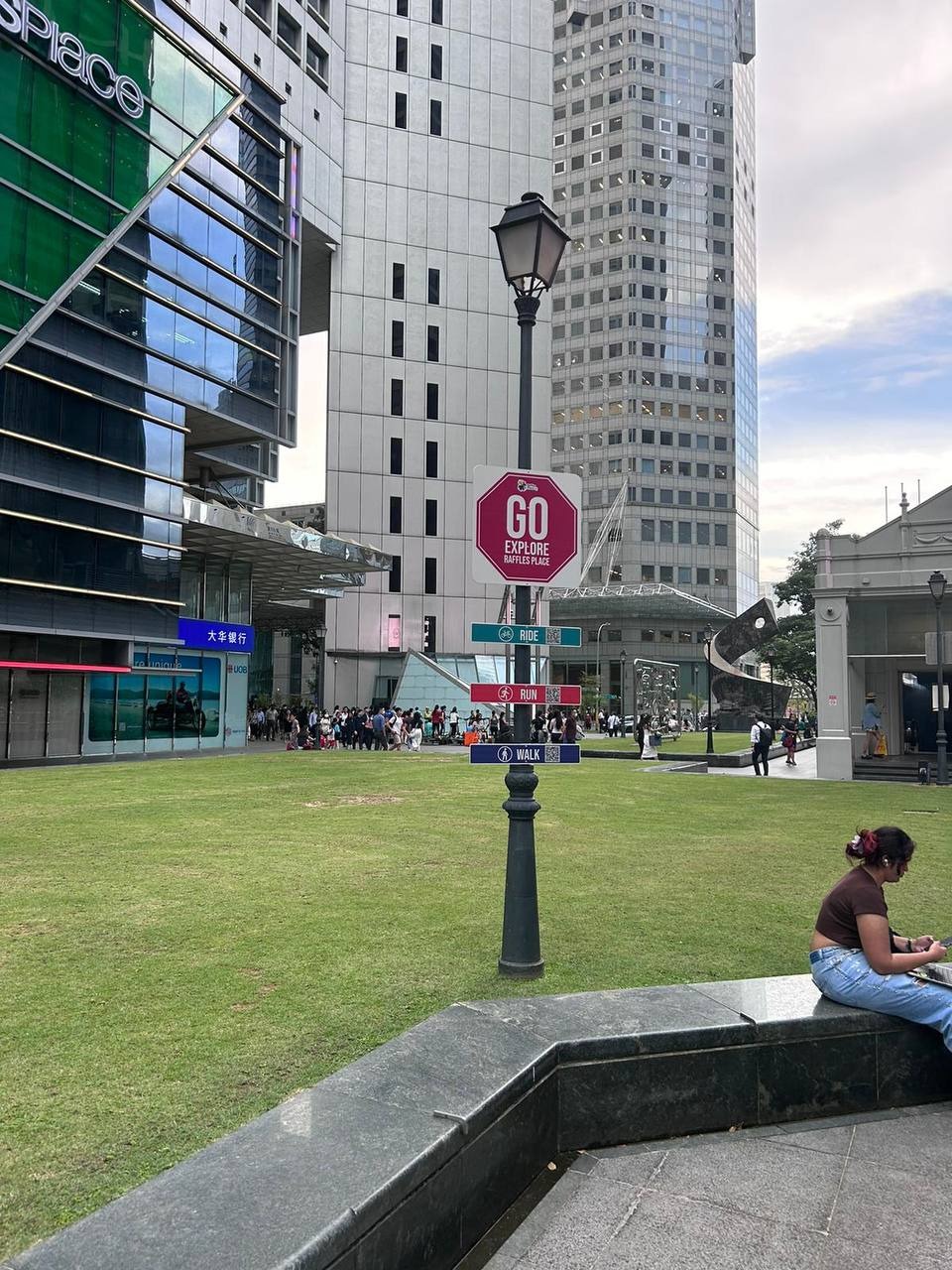 Go Explore Raffles Place - Raffles Place.sg